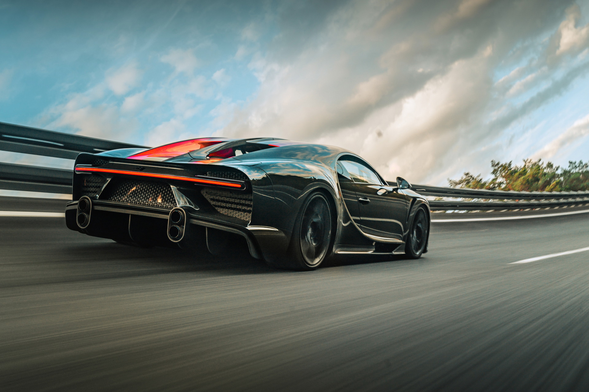 Here Are All The Production Cars That Could Be The First To 300 MPH ...