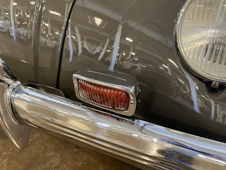 The World's Quirkiest Car Museum Takes Us On A Tour Of Turn Signals And ...