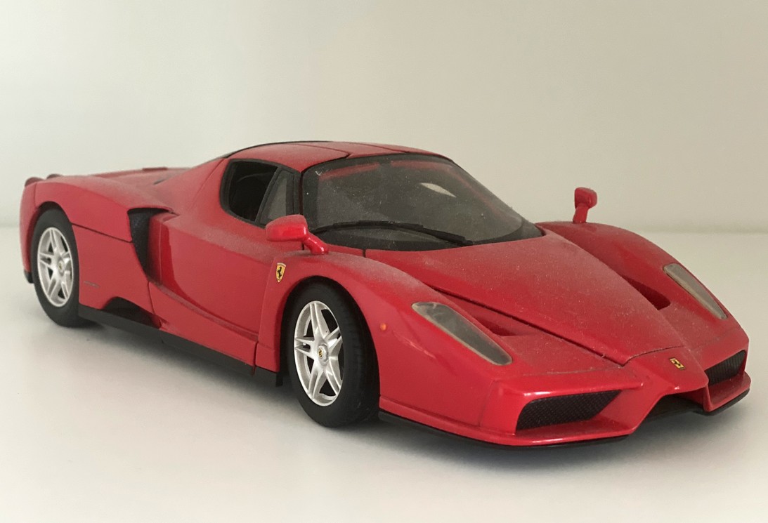 Chinese Car Dealerships Sell Incredibly Detailed Miniature Models Of ...