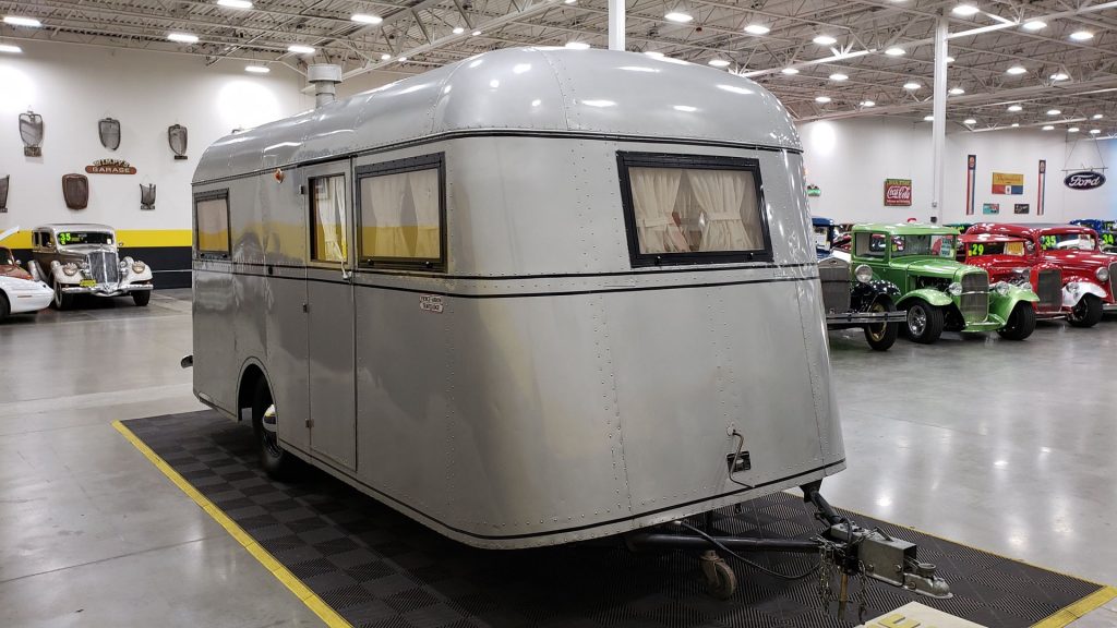 This 86-Year-Old Camper Was Built By A Car Company To Be The Most ...