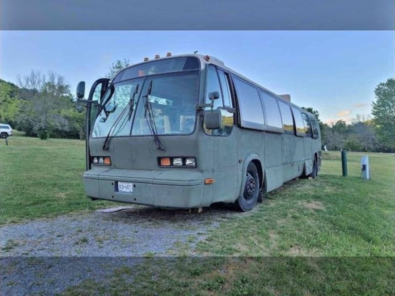 Someone Turned This Iconic GMC RTS Transit Bus Into A Camper And It's ...