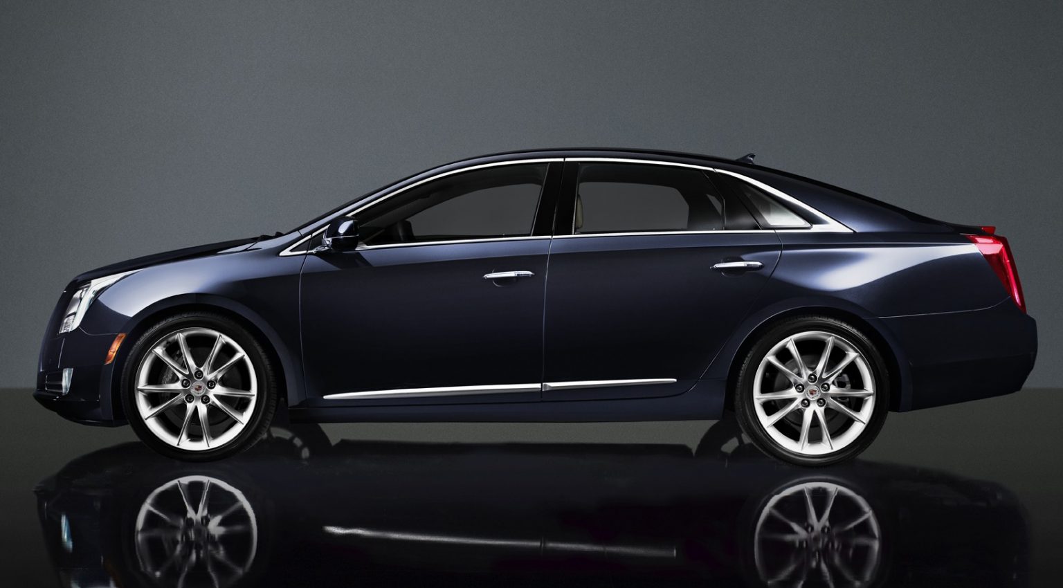 The Cadillac XTS V-Sport Is The 410-Horsepower Twin-Turbocharged Grandpa Sedan You Forgot About ...