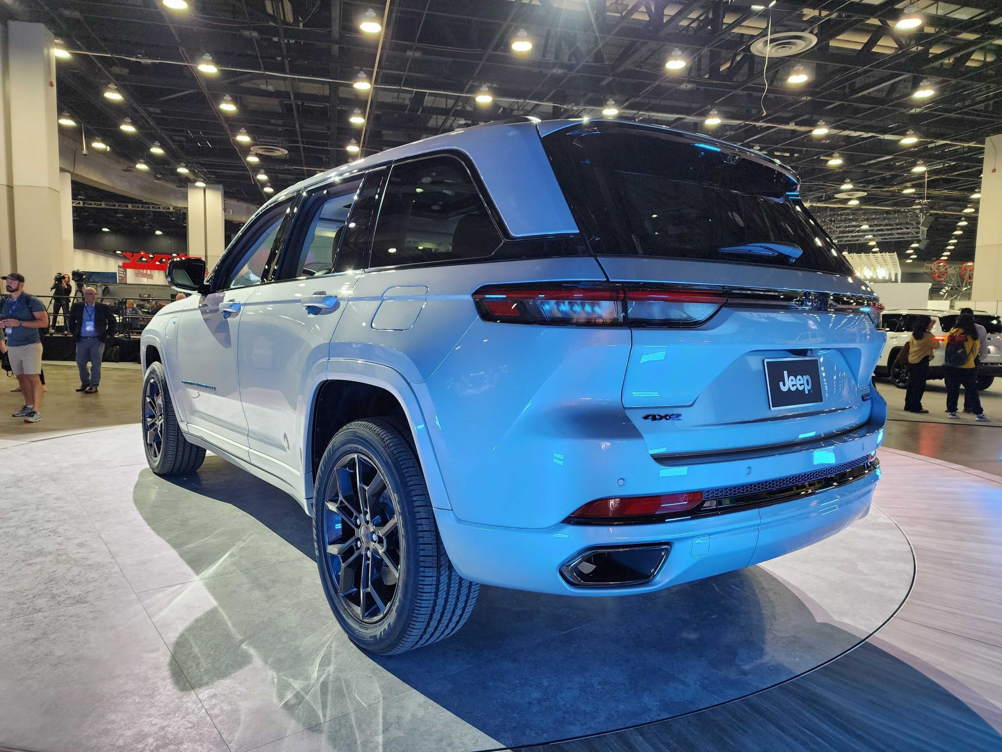Jeep Is Cranking Up Its Plug-In Hybrid Game With The 2023 Jeep Grand ... Jeep Is Cranking Up Its Plug-In Hybrid Game With The 2023 Jeep Grand ...