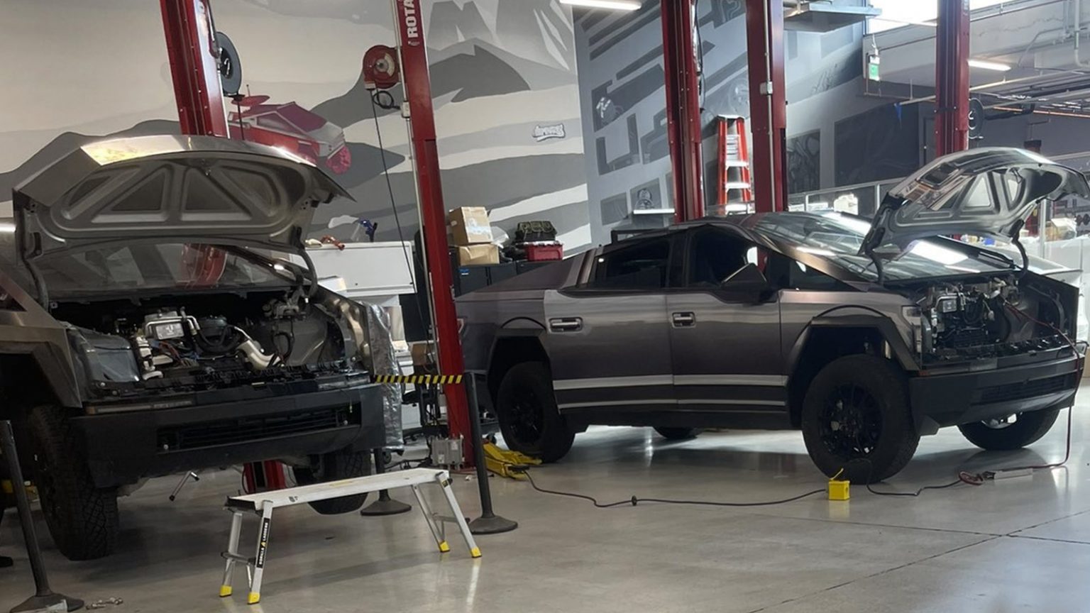 The First Decent Pictures Of The Tesla Cybertruck's Frunk Aren't So ...