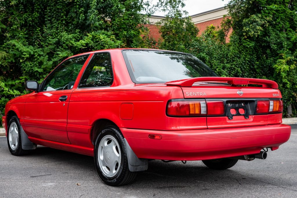 The 1990s Nissan Sentra SE-R Was Japan's Version Of The Sporty But ...
