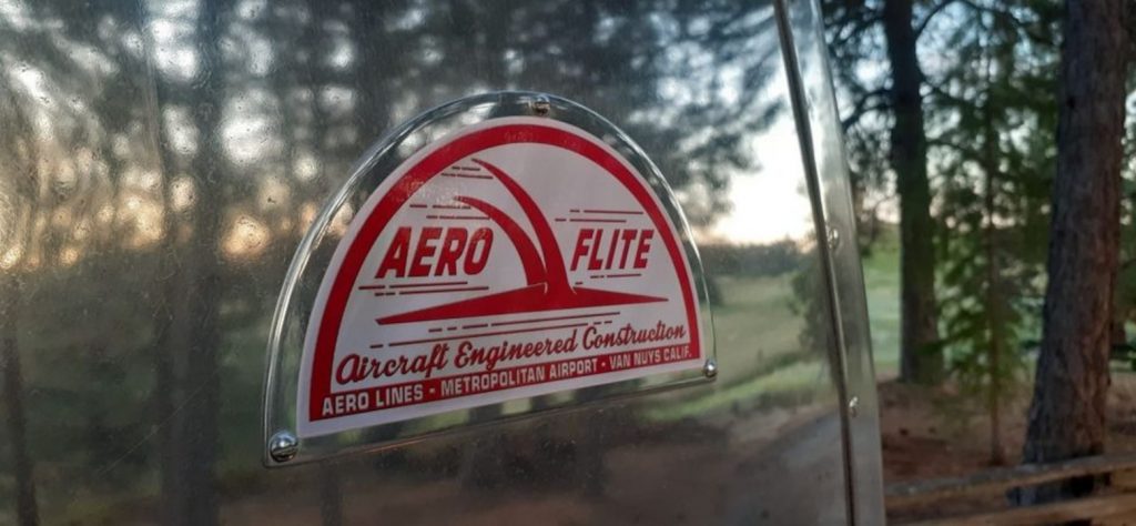 This Aero Flite Falcon Camper Is A Ridiculously Rare 76-Year-Old Piece Of Art You Can Sleep In ...