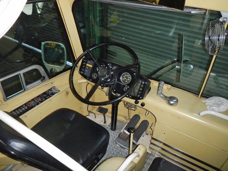 This Iconic $650,000 Bus Is So Heavy It Needed Two Engines Just To Climb Hills - The Autopian