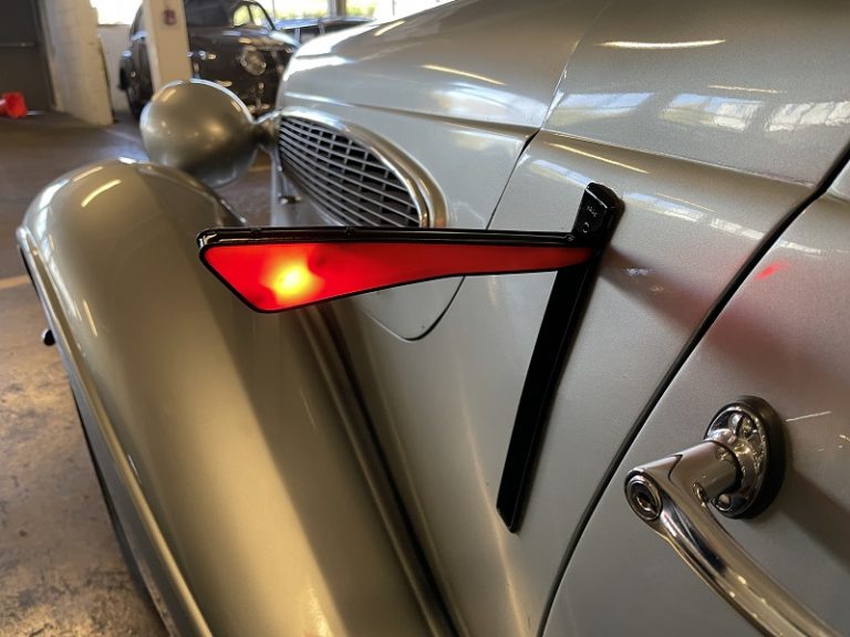 The World's Quirkiest Car Museum Takes Us On A Tour Of Turn Signals And ...