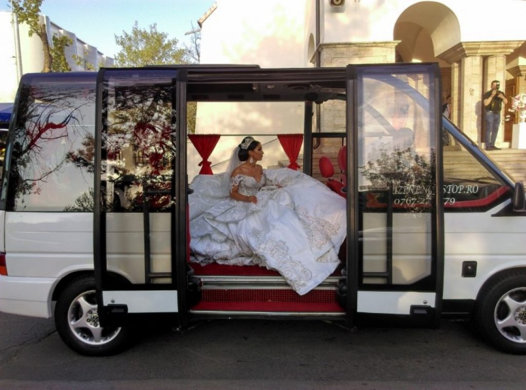 This Glass-Roofed Volkswagen Van Is A Beautiful German Invention With ...