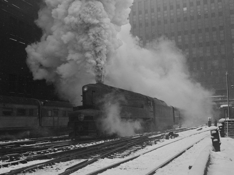 Train Fans Are Bringing A Legendary 100 MPH Steam Locomotive Back To ...