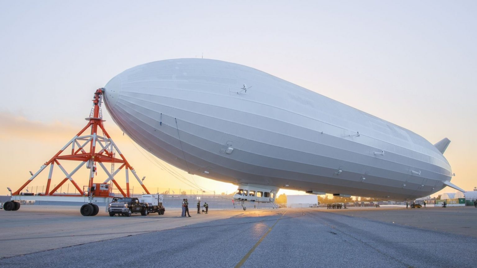 There Are At Least Seven Blimps Floating Around The USA Right Now, So ...
