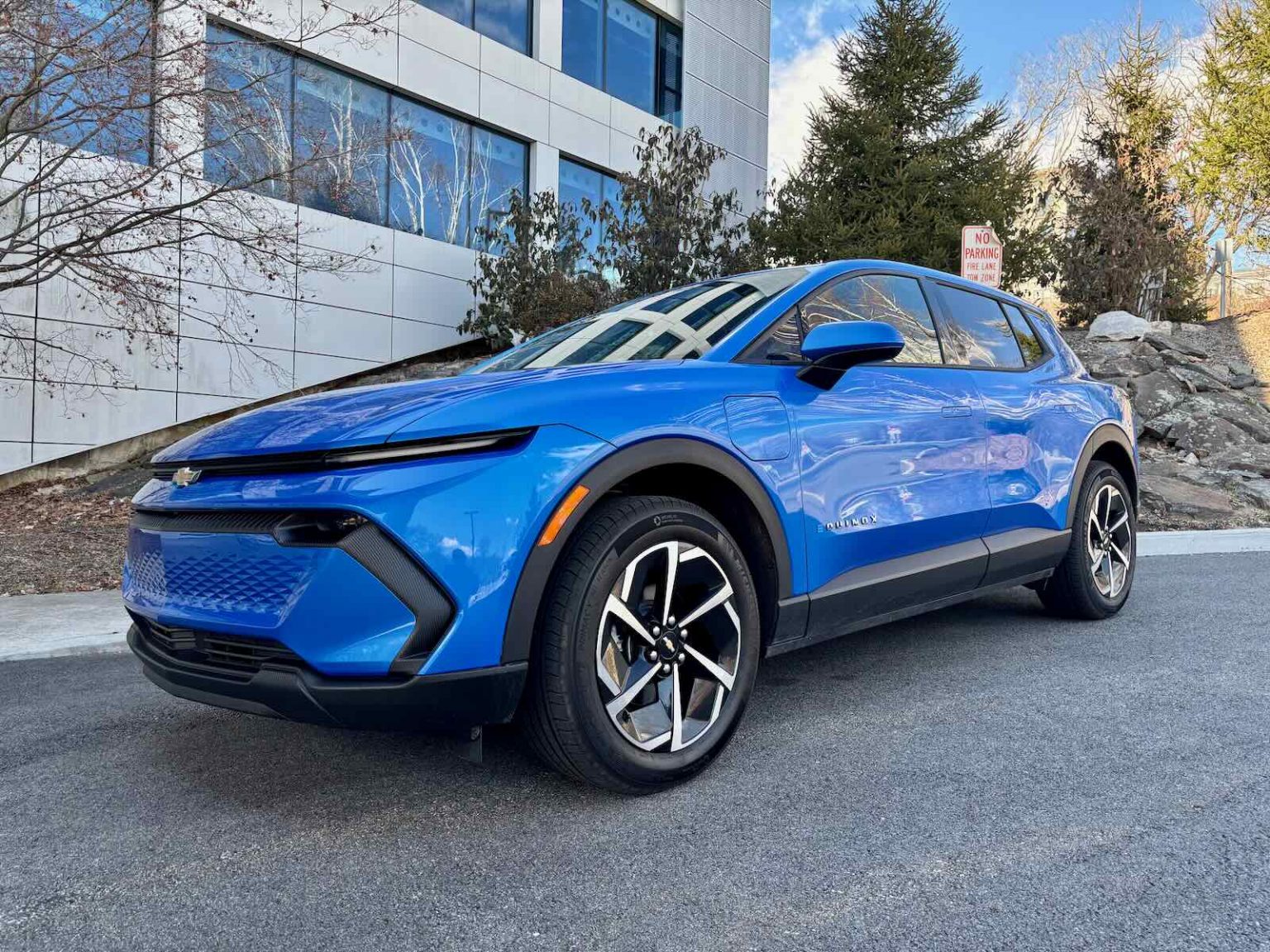 The $35k Poverty-Spec Model Chevy Equinox EV Matches Tesla In A Whole ...