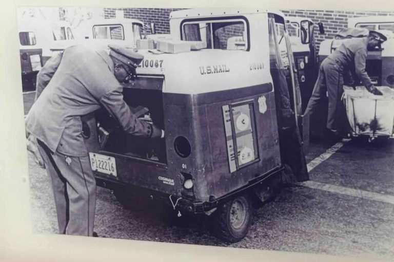 America's First Major Postal Vehicle Was A 3-Wheeler That Could Be ...