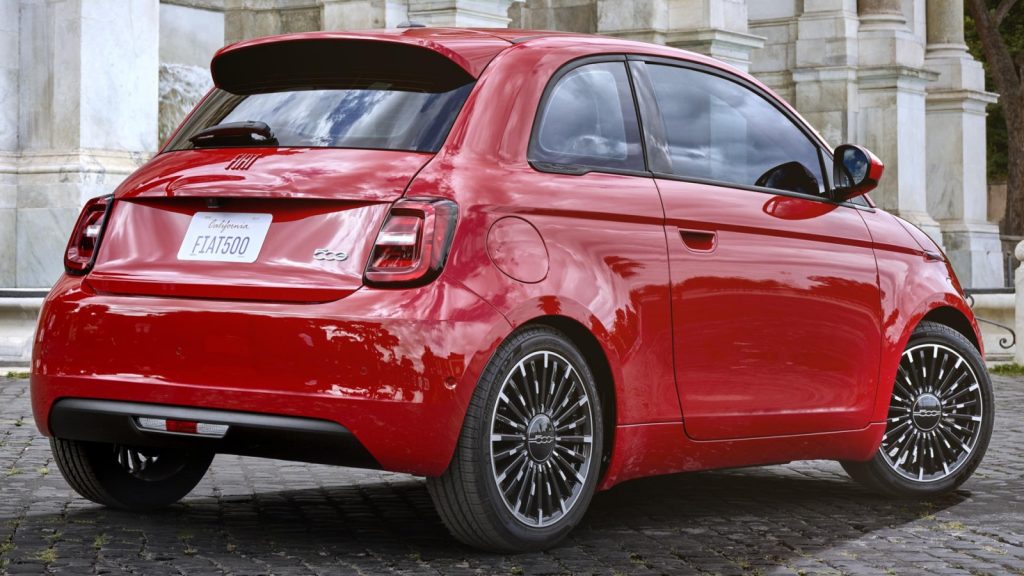 The New 2024 Fiat 500e Is An Adorable $34,095 Electric Car With ...