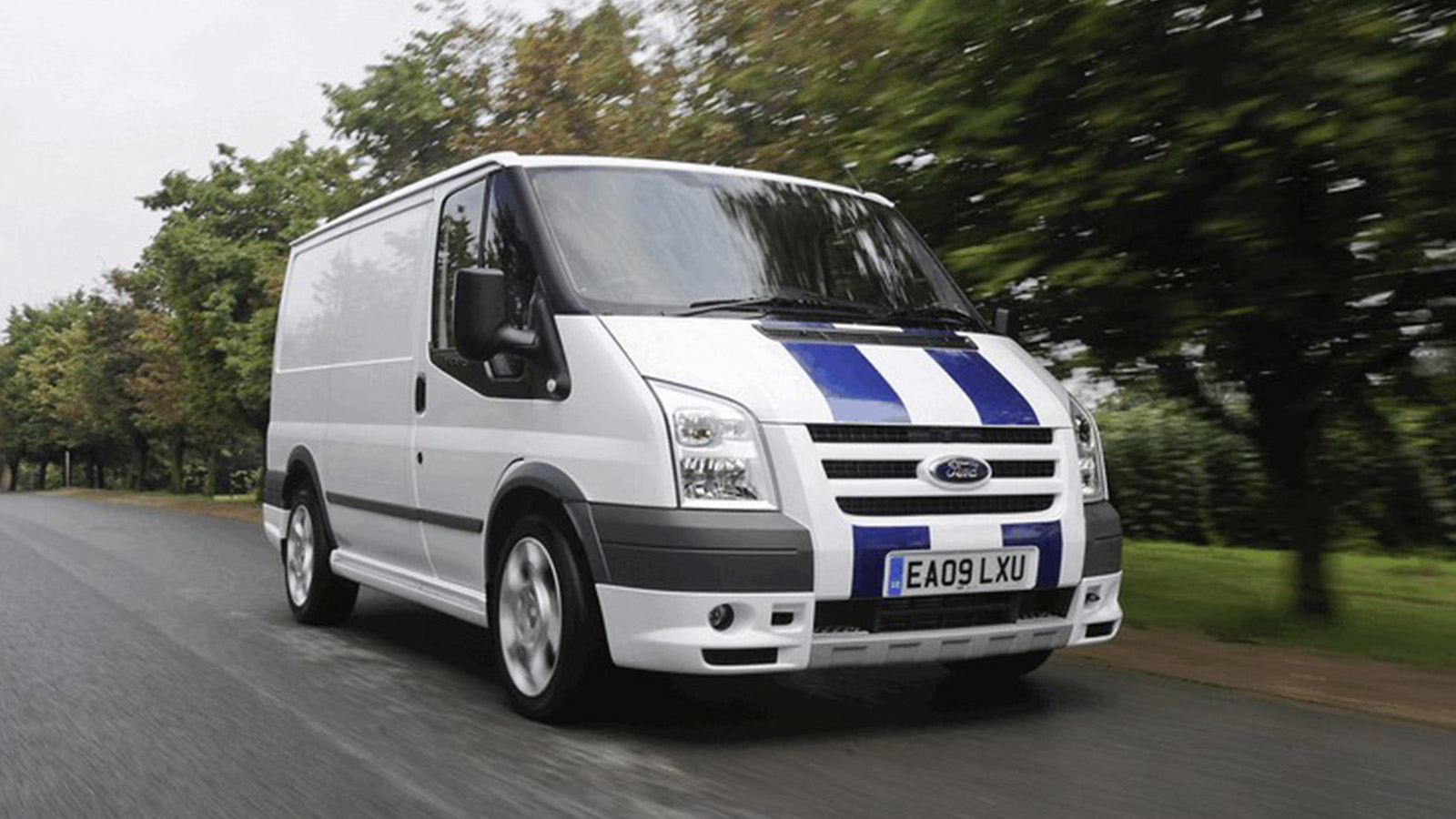The Coolest Van I Saw In The United Kingdom Was This Smokin' Ford ...