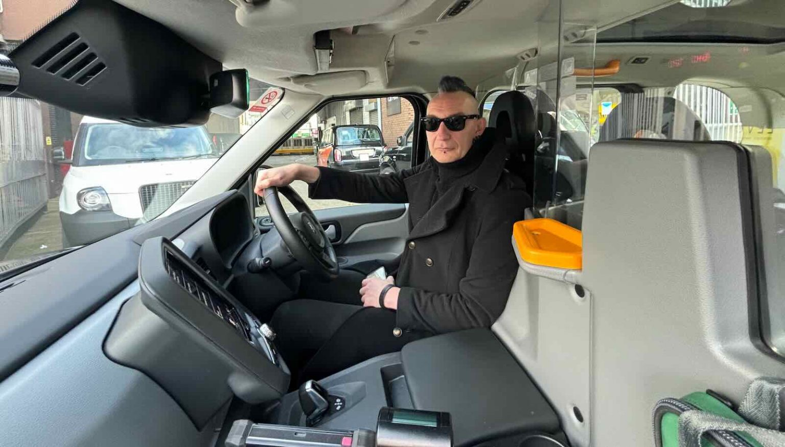 I Drove A London’s Black Taxi And Discovered Why They Are Some Of The ...