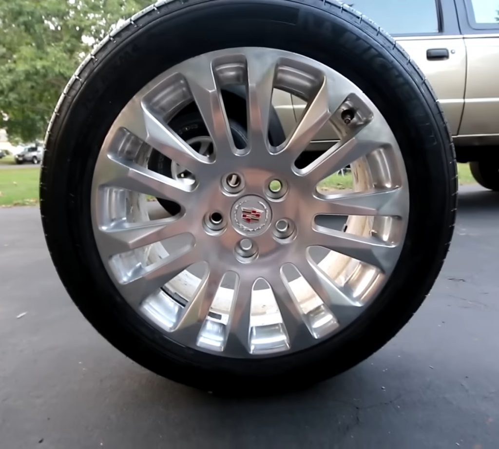 How To Fix Rim Rash: Watch How A Pro And A Joe Do It - The Autopian