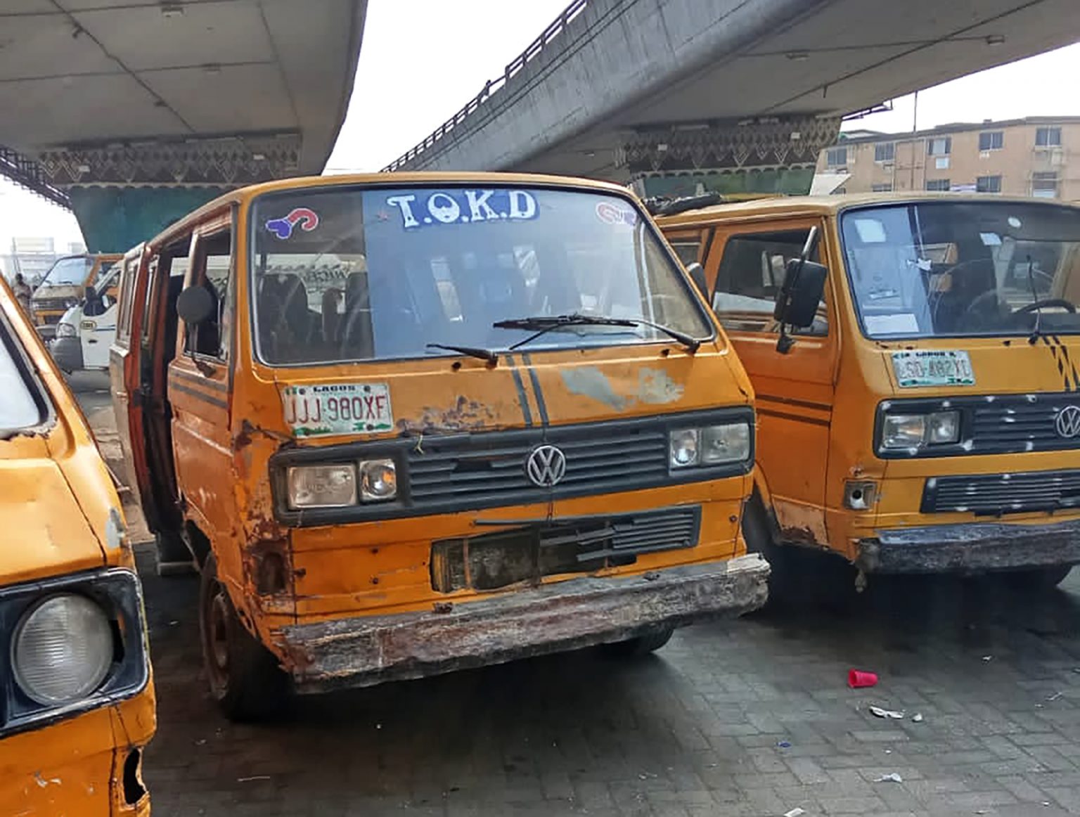 Why Nigeria's 'Danfo' Bus Drivers Might Be The Craziest And Most Skilled Drivers On The Planet ...