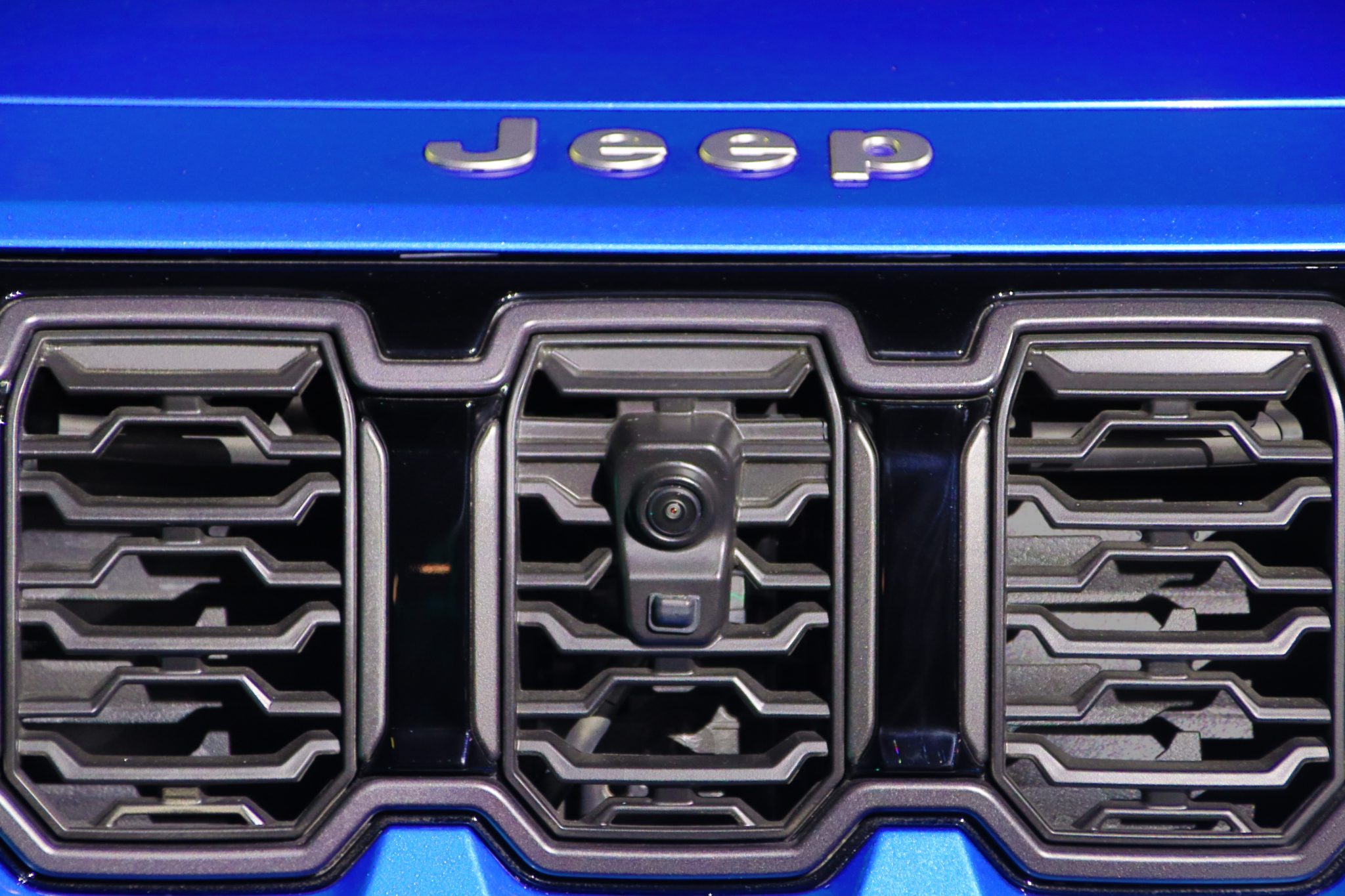 The 2026 Jeep Cherokee Is A Big Boxy Hybrid That Promises 37 MPG - The ...