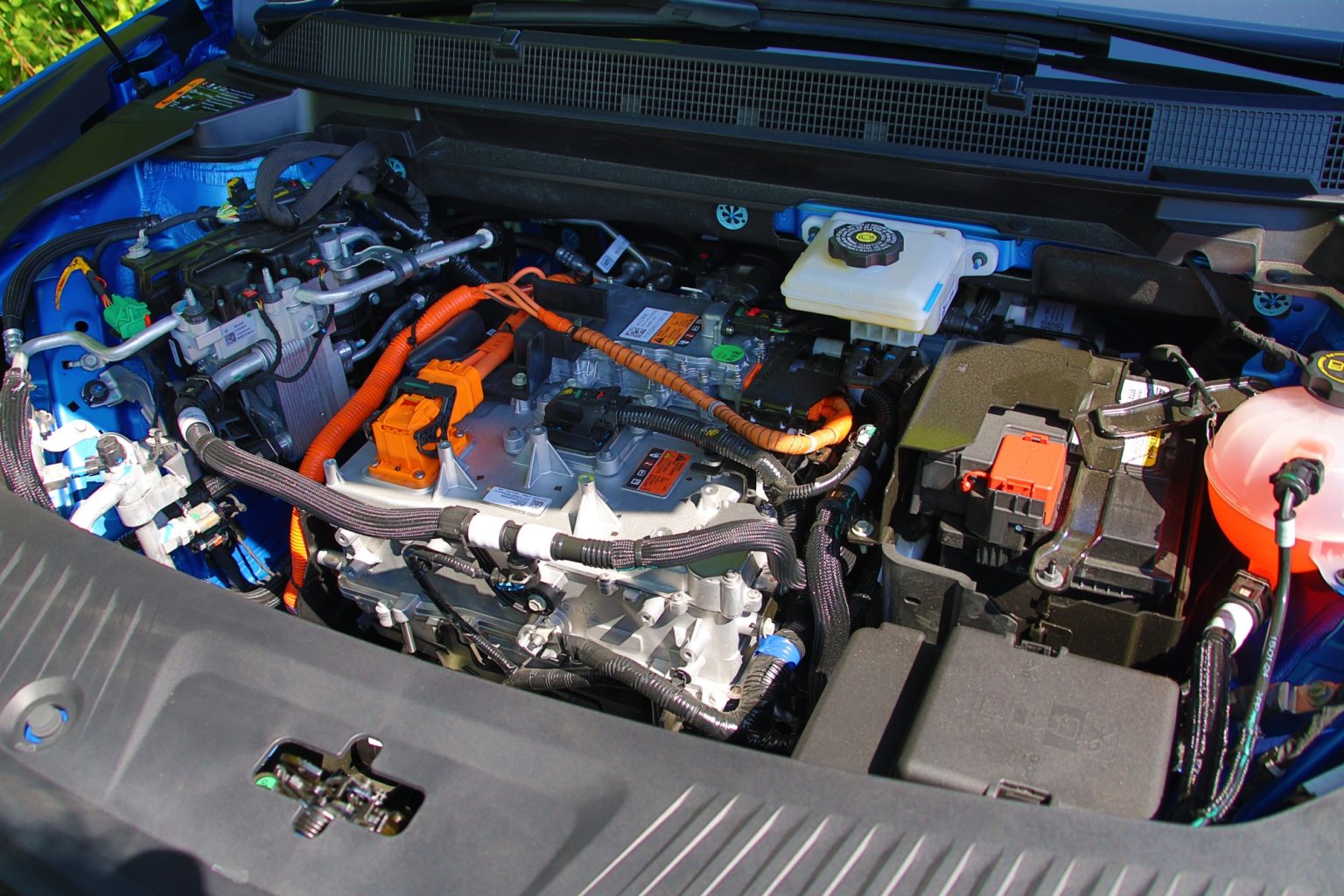 The $36K Chevy Equinox EV Is The Best Electric Car For Most People ...