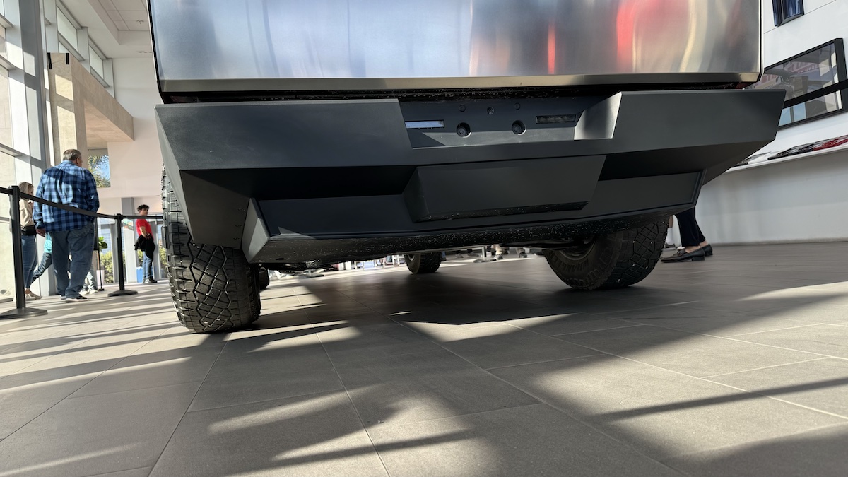 I Saw A Production-Spec Tesla Cybertruck And It Looks Good. Here Are A ...