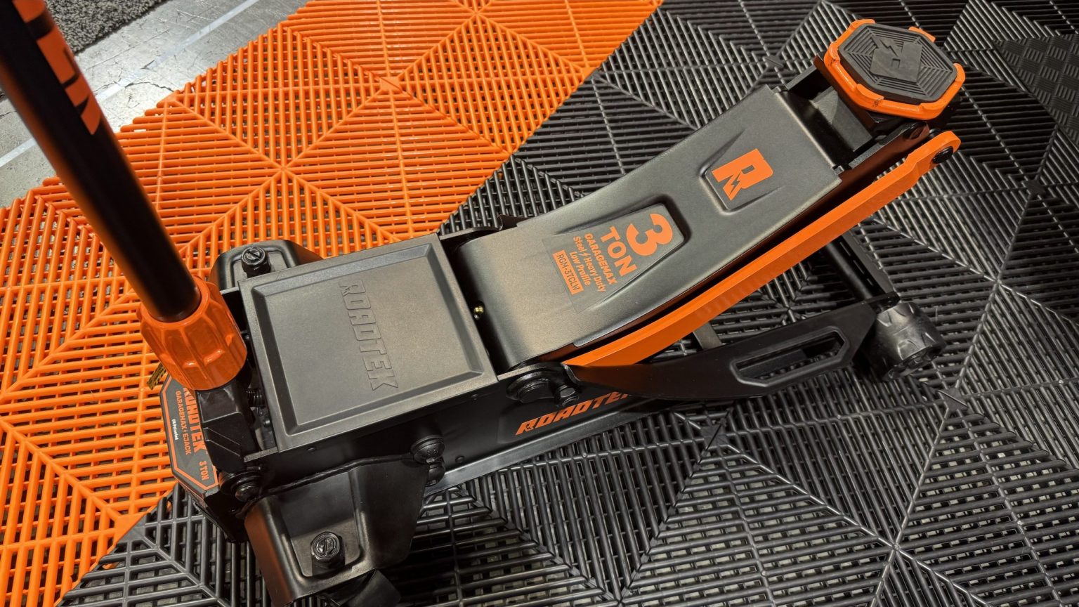 This Company Designed An Electric Floor Jack And I'm Not Sure How I ...