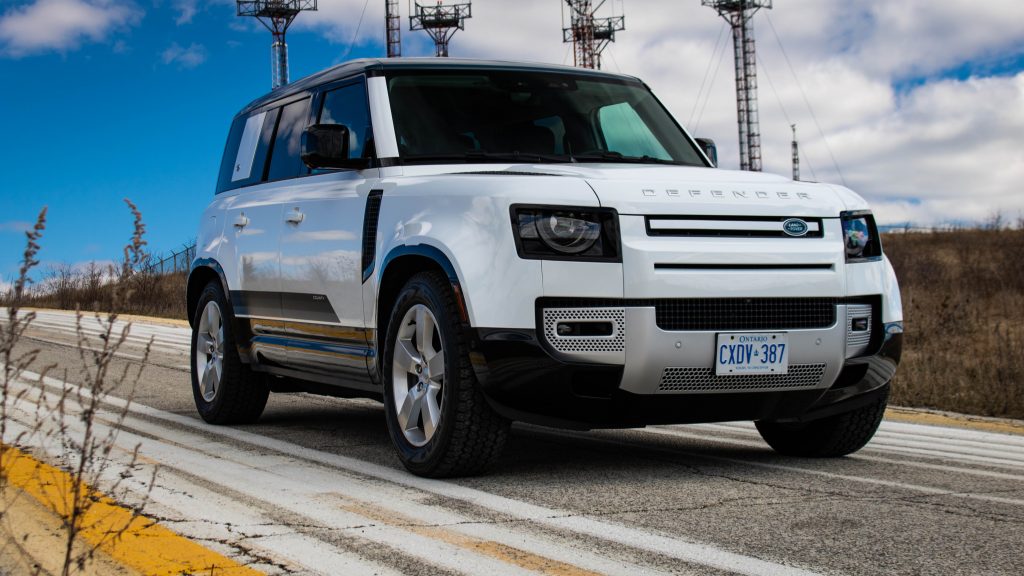 Here's Why The Supercharged V8 Land Rover Defender 110 SE P500 Is The ...