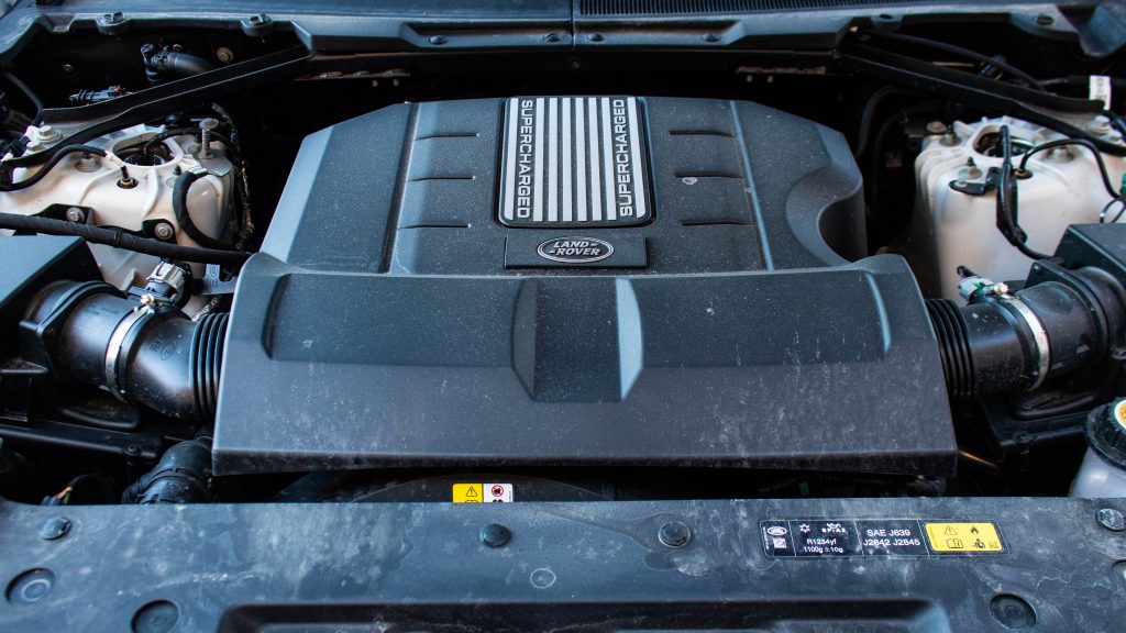 Here's Why The Supercharged V8 Land Rover Defender 110 SE P500 Is The ...