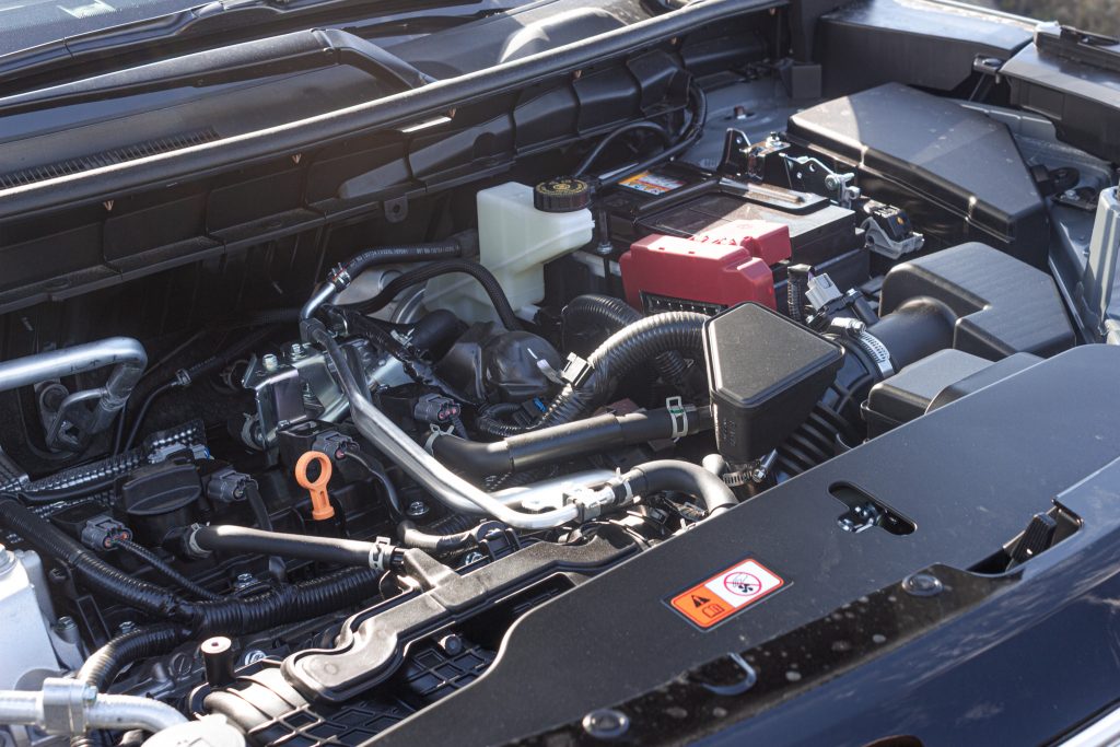 The 2025 Mitsubishi Outlander Proves Two Things: Mitsubishi Makes Cars ...