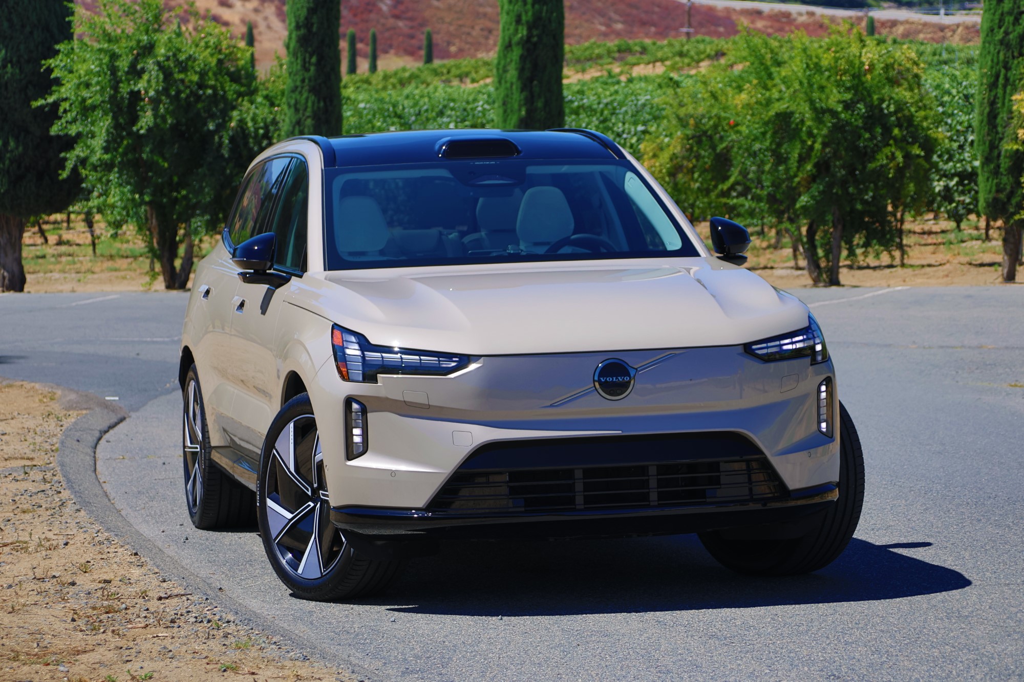 The 2025 Volvo EX90 Is Surprisingly Cool But Still A Work In Progress ...