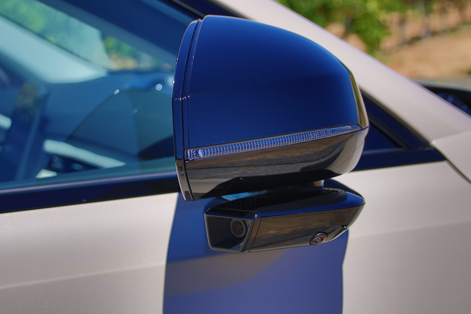 The 2025 Volvo EX90 Is Surprisingly Cool But Still A Work In Progress ...