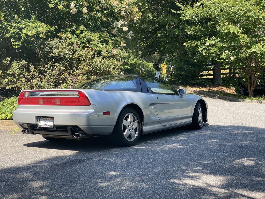 Driving An Old Acura NSX Is A Wonderful Assault On Nearly All Of Your ...