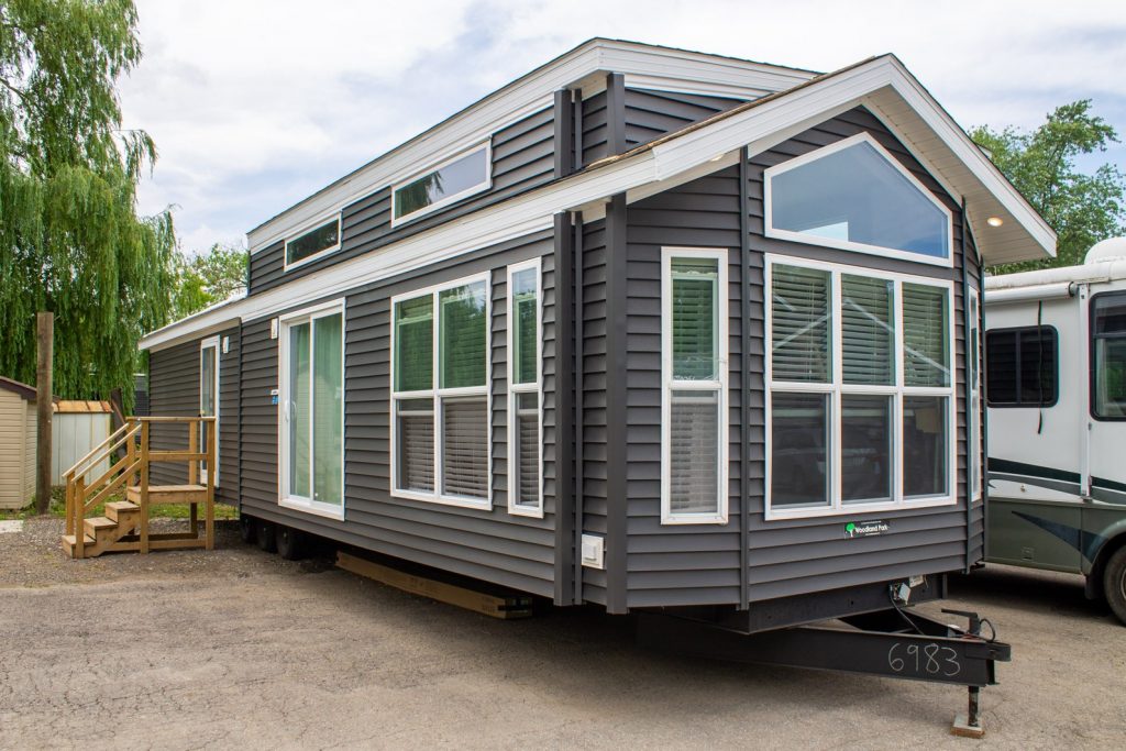 This Colossal $109,000 Double Decker RV Has Enough Silly Features To Make Your Apartment Feel ...