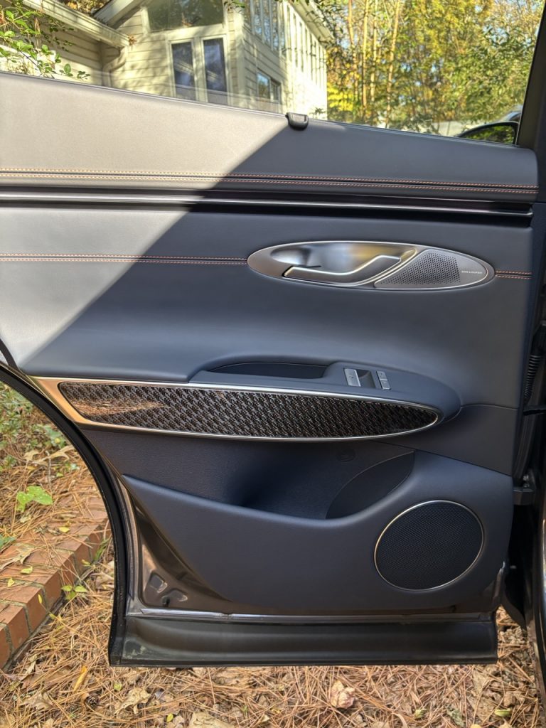 The Genesis GV70 Is An Extremely Pleasant Luxo-Crossover And Its Butt ...