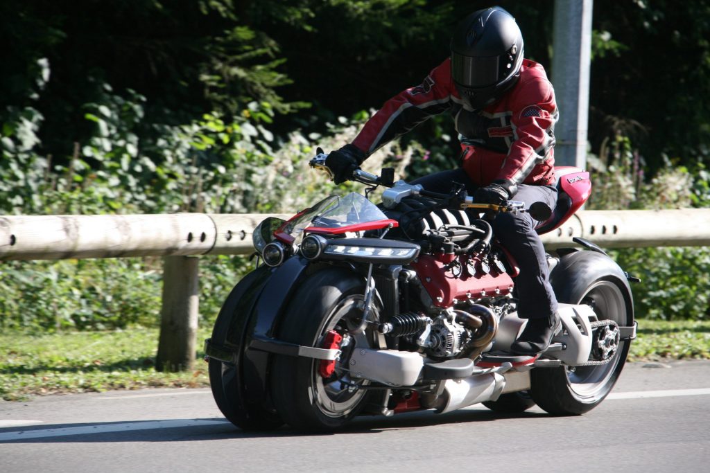 The Lazareth LM 847 Is A Preposterous 470 HP Four-Wheeled Motorcycle ...