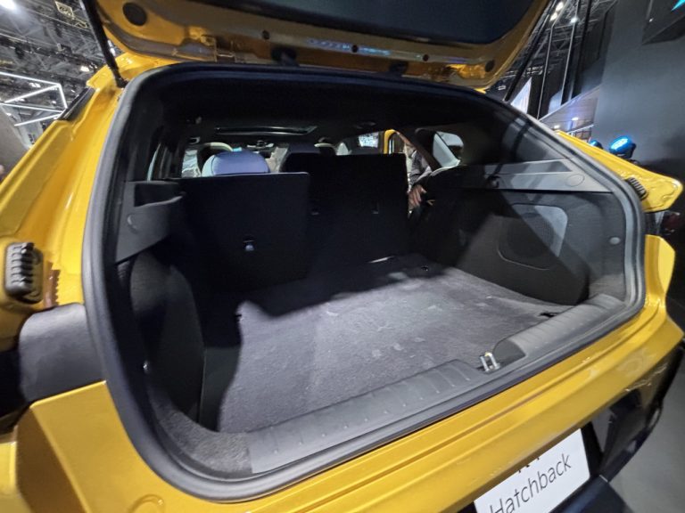 The Handsome Kia K4 Hatchback Is Only $500 More Than The Sedan But ...