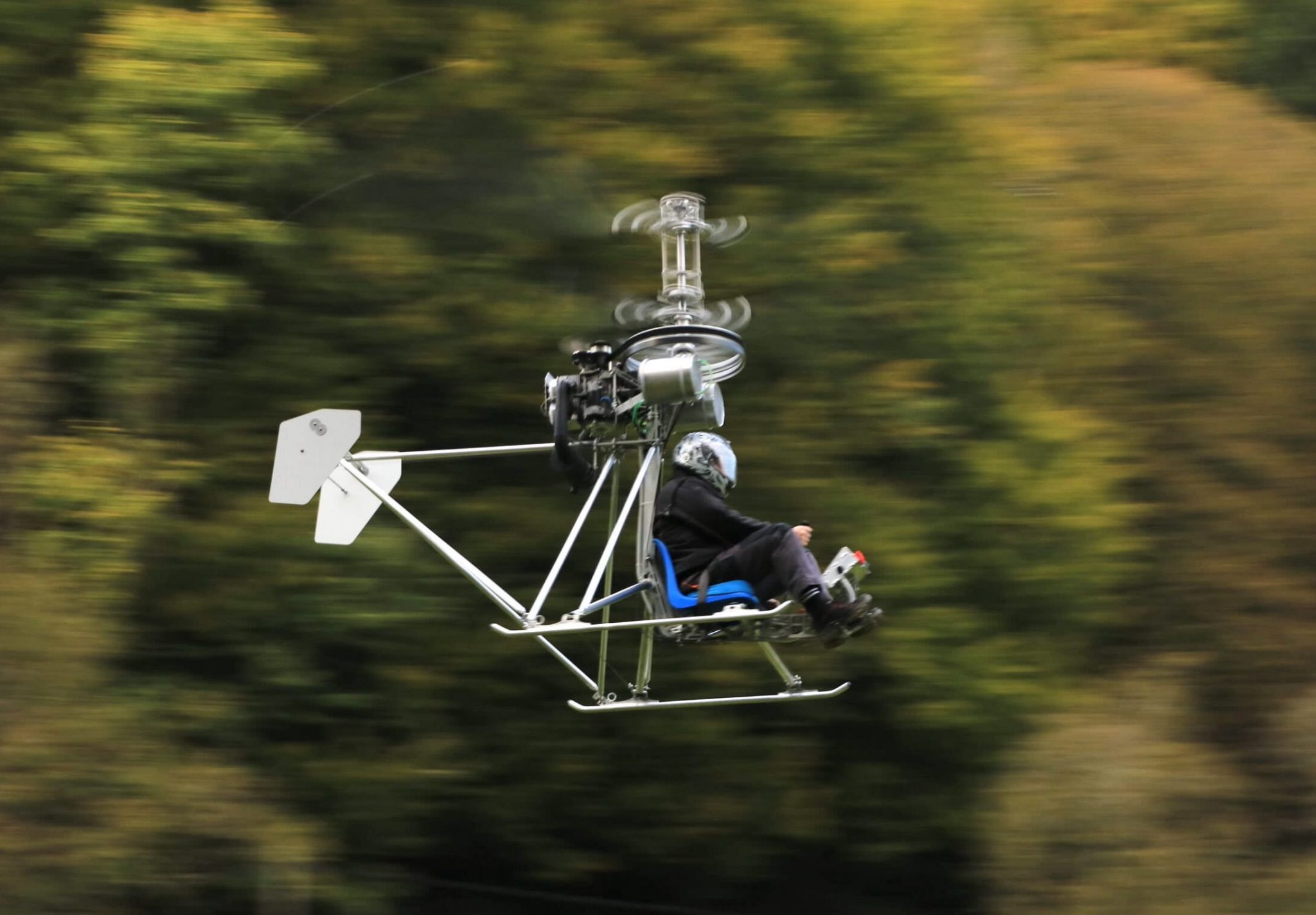 This Tiny Helicopter Is Basically A Flying Erector Set You Can Operate ...