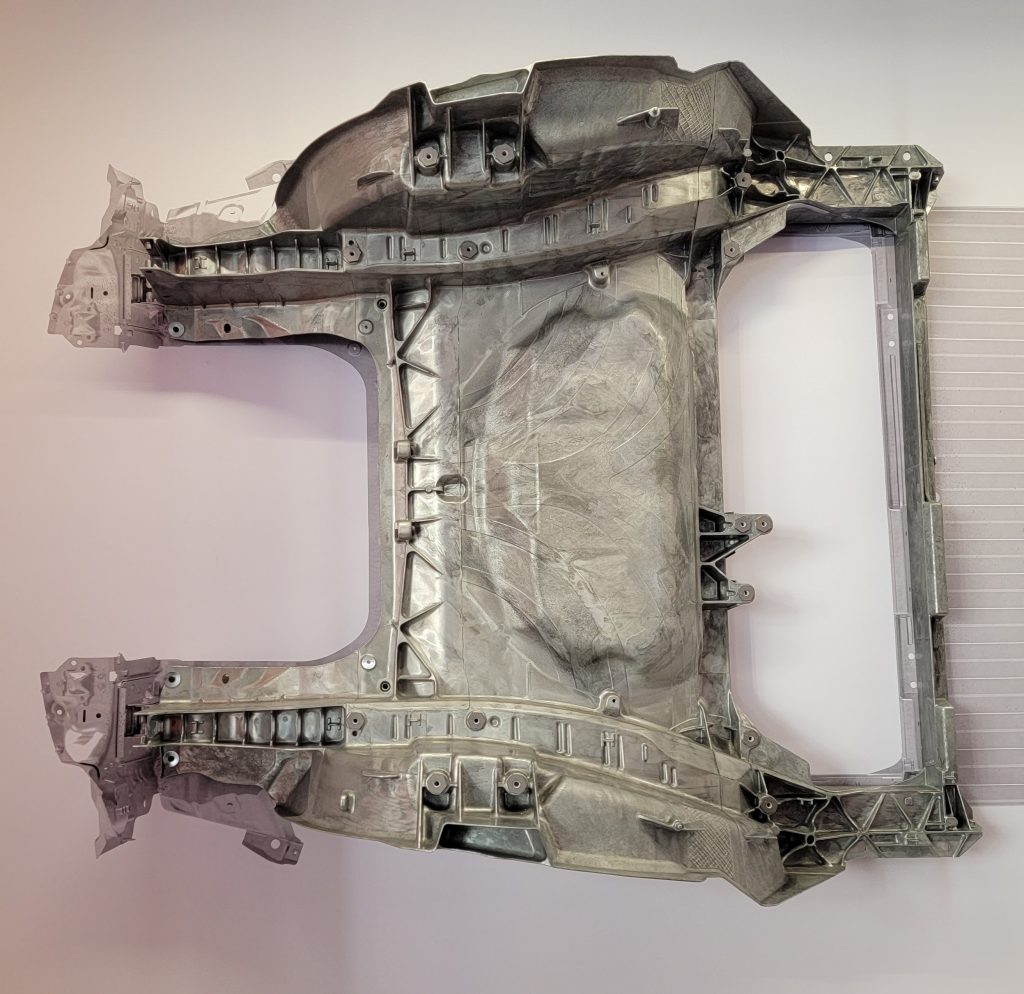 How To Fix A Tesla 'Gigacasting' After A Crash (Yes, It's Possible ...