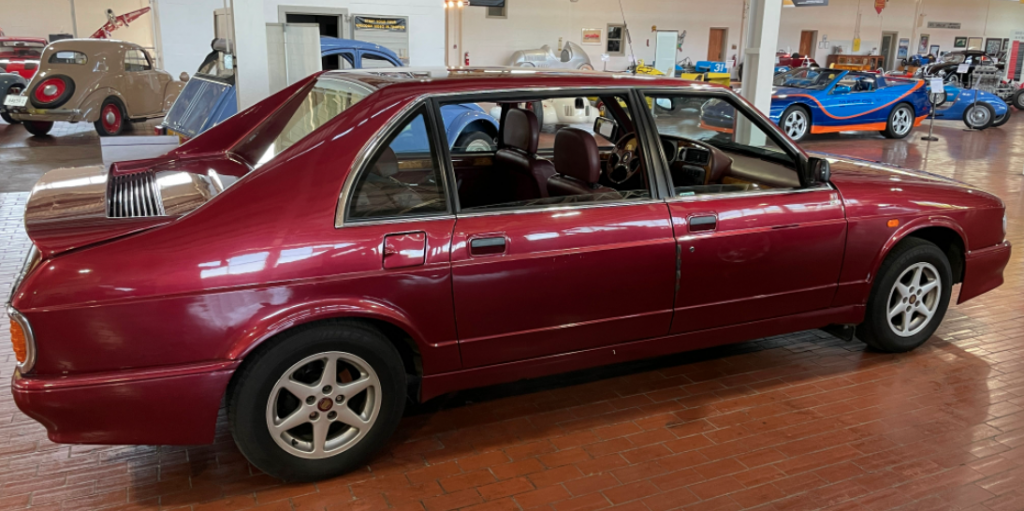 Here's A Detailed Tour Of One Of The Last Big, Rear-Engined, Air-Cooled ...