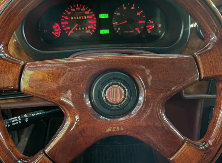 Here's A Detailed Tour Of One Of The Last Big, Rear-Engined, Air-Cooled ...