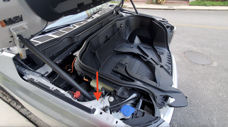 The 2022 Ford Lightning Is Just A Standard F-150 With An Electric ...