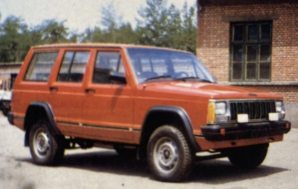 A Deep-Dive Into The History Of China's Bizarre Jeep Cherokee XJ Clones ...