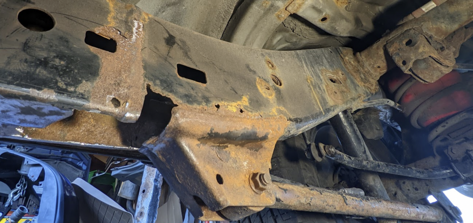 How A Michigan Man Uses A Cheap Welder To Keep His Toyota 4Runner ...