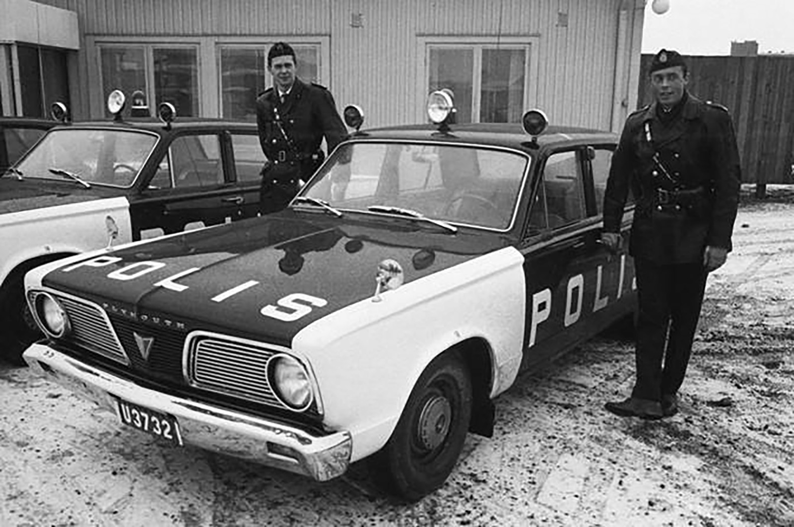 Saab Once Built Weird Versions Of The Plymouth Valiant To Sell As Cop ...