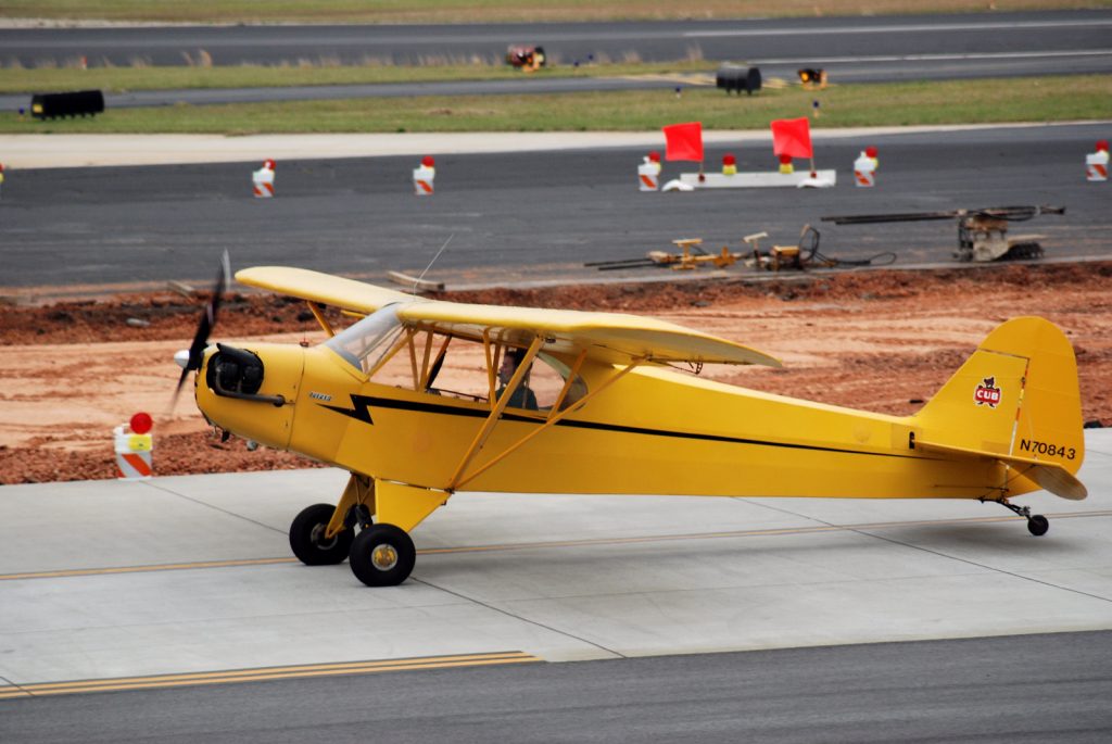 Here's How A Stunt Pilot Landed An Airplane On A Tiny Runway Atop A ...