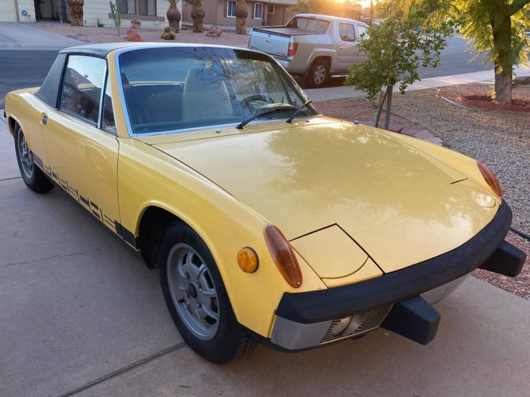 Malaise Mid-Engined Mayhem: 1973 Porsche 914 vs 1985 Bertone X1/9 - The ...