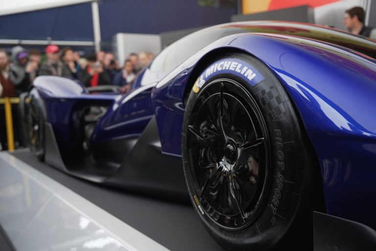 Red Bull's First Production Car Ever Is 1,200 Horsepower Of V10 Fury ...