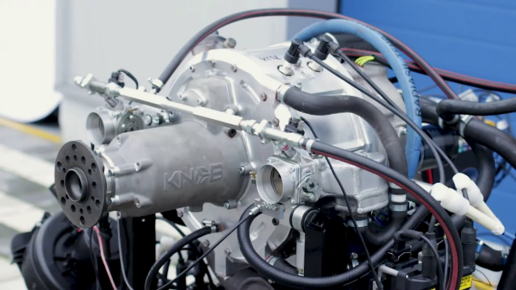 The Most Complicated New Engine Has Three Cylinders, A Rotating Block, A Stationary Head, And Is ...