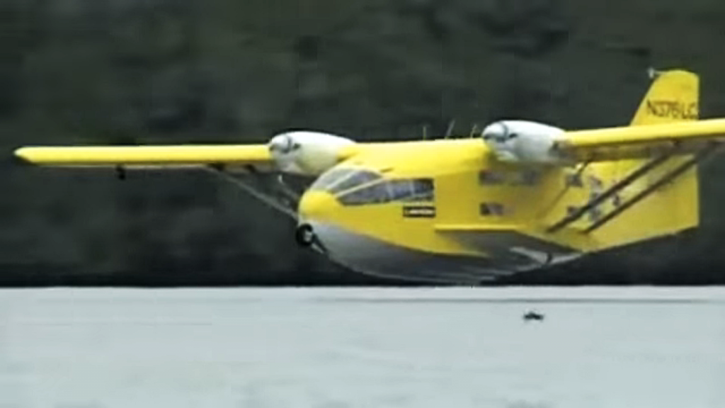 This Giant Plane Was A Ridiculous Flying Motorhome That Carried A ...