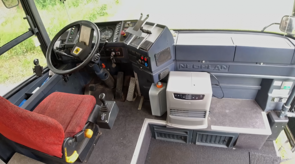 A Couple Converted This Massive Double Decker Neoplan Skyliner Bus Into ...